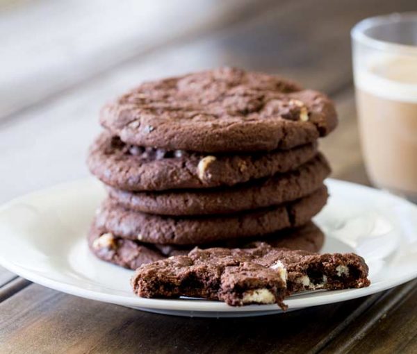 Subway Style Double Chocolate Chip Cookies | Sprinkles and Sprouts
